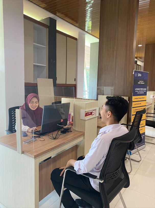 Mal Pelayanan Publik Terminal Mangkang Terima Konsultasi Perpajakan | Direktorat Jenderal Pajak